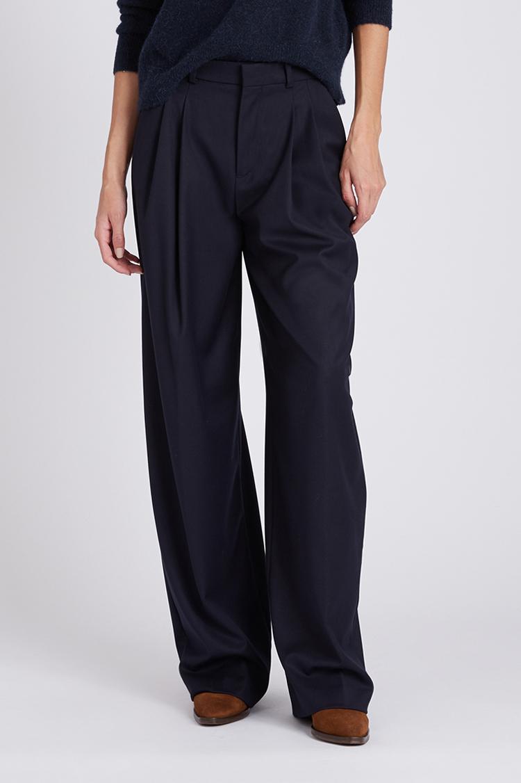 Mid Rise Hose Ink | DRYKORN | myCLASSICO.com